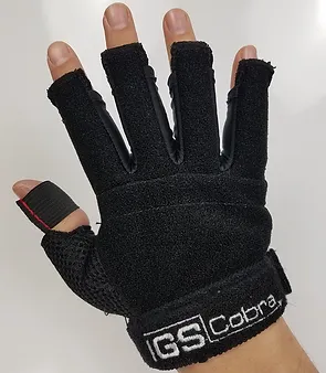 Data Gloves - EST, Engineering Systems Technologies GmbH & Co. KG